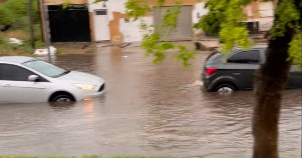 Cayeron 30 milímetros y se inundaron decenas de barrios de Junín ...