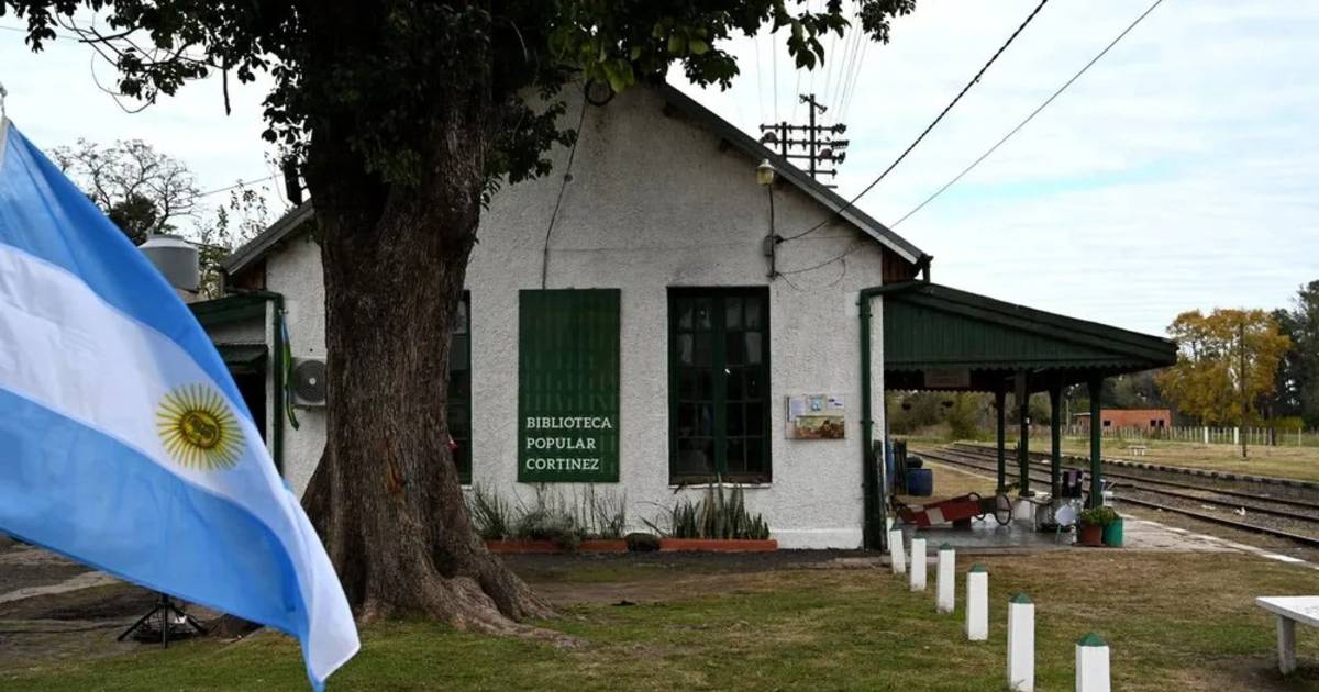 El tren Retiro-Junín ya para en las estaciones Manzanares, Cabred y ...